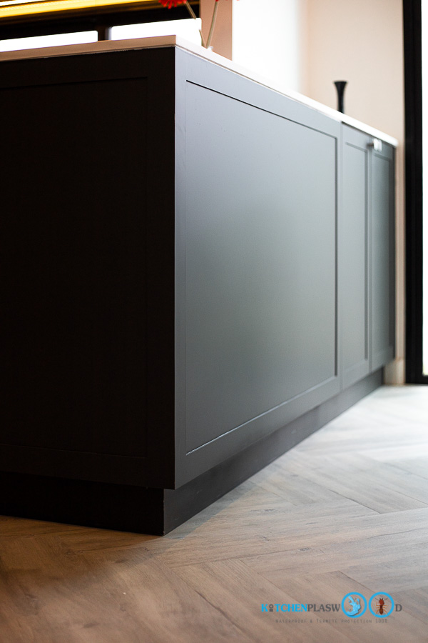 Premium Classic U-Shape Kitchen • KITCHENFORM