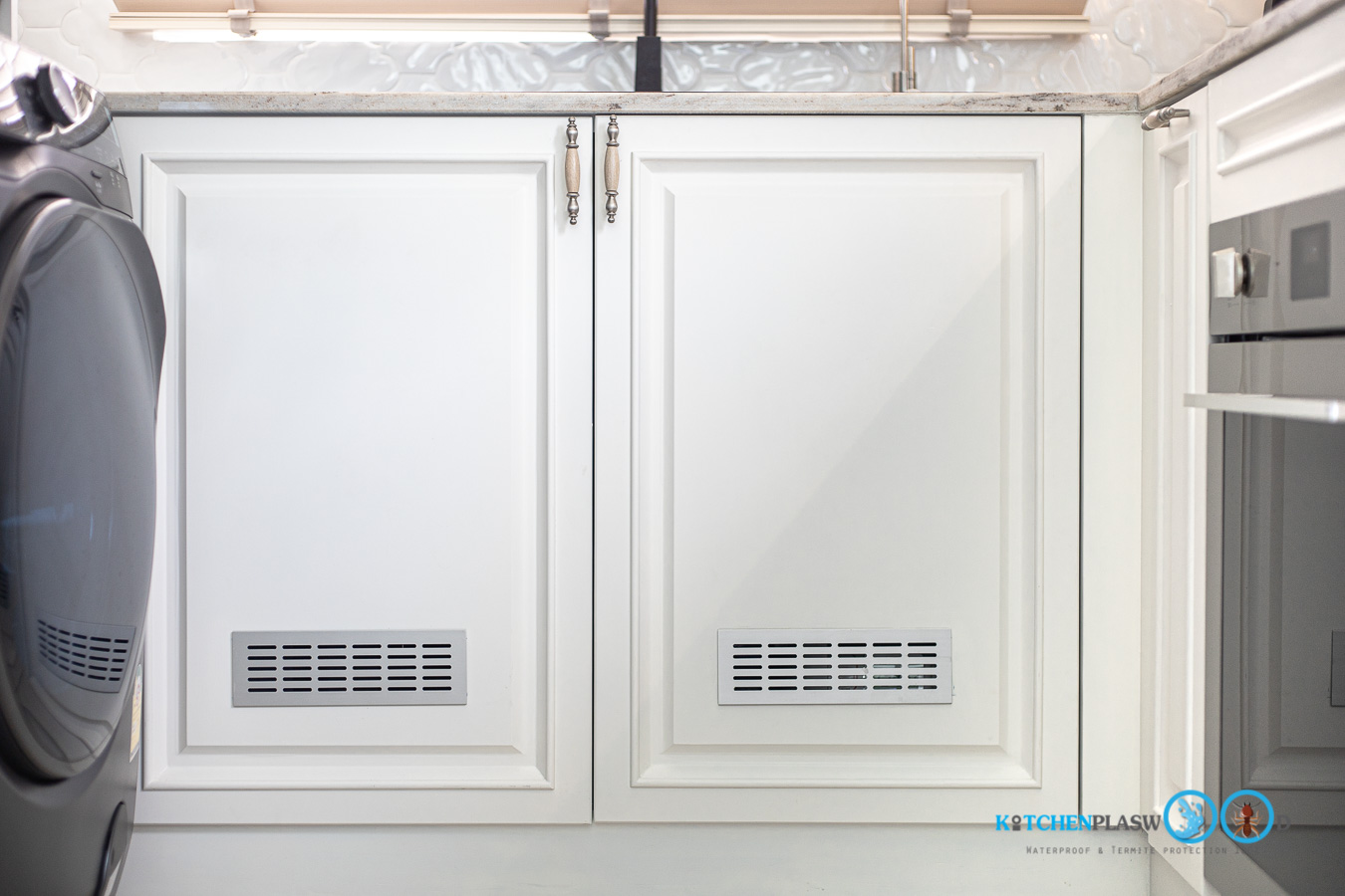 ชุดครัวตัวยูสไตล์คลาสสิค Mini U-Shape Kitchen • KITCHENFORM