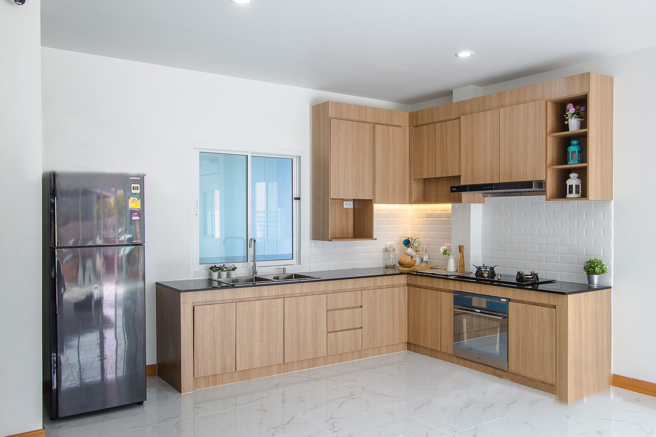 ครัวไทย VS ครัวฝรั่ง ต่างกันอย่างไร แบบไหนเหมาะกับเรา • KITCHENFORM