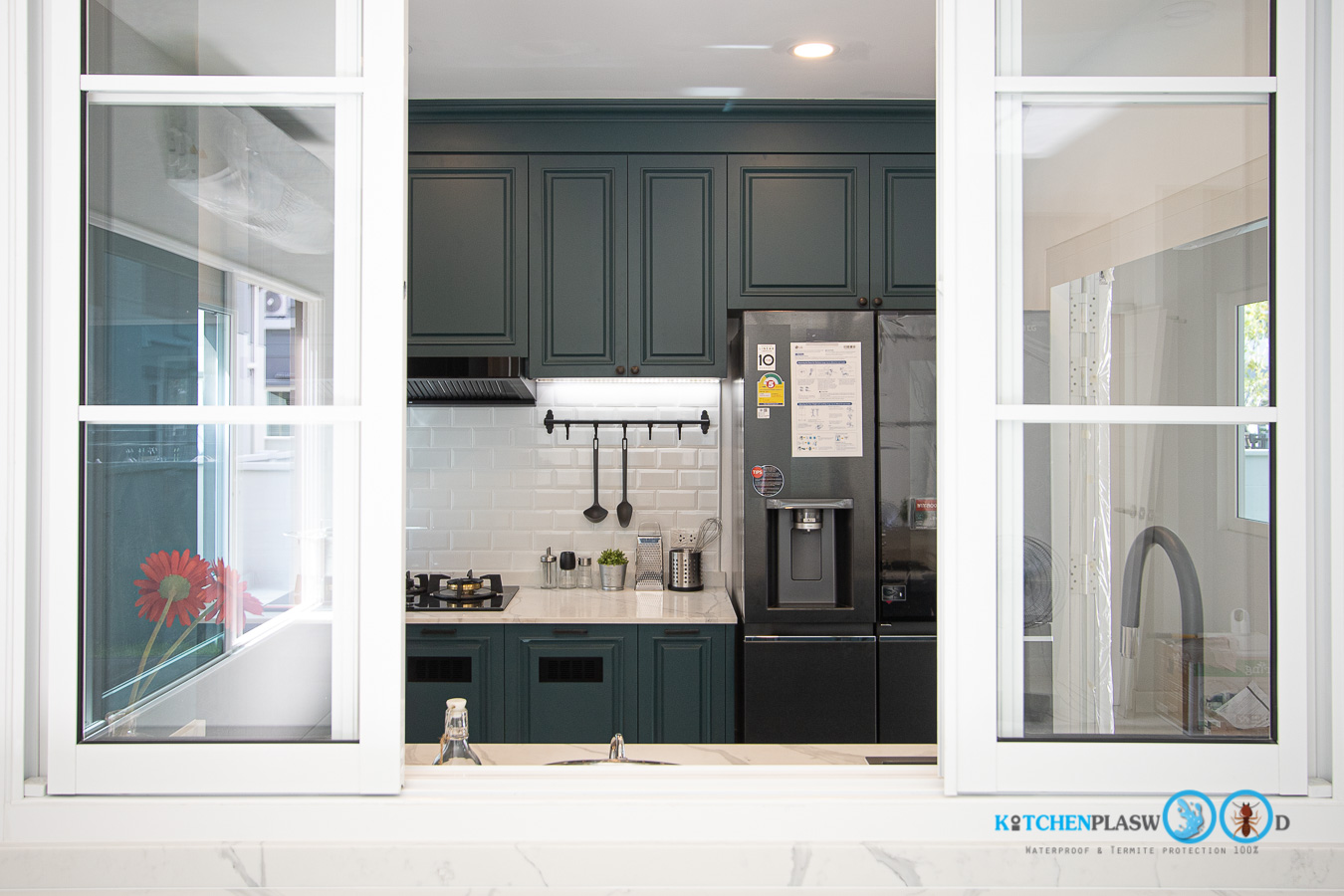 Classic Kitchen I Shape + Counter Pantry Design • KITCHENFORM